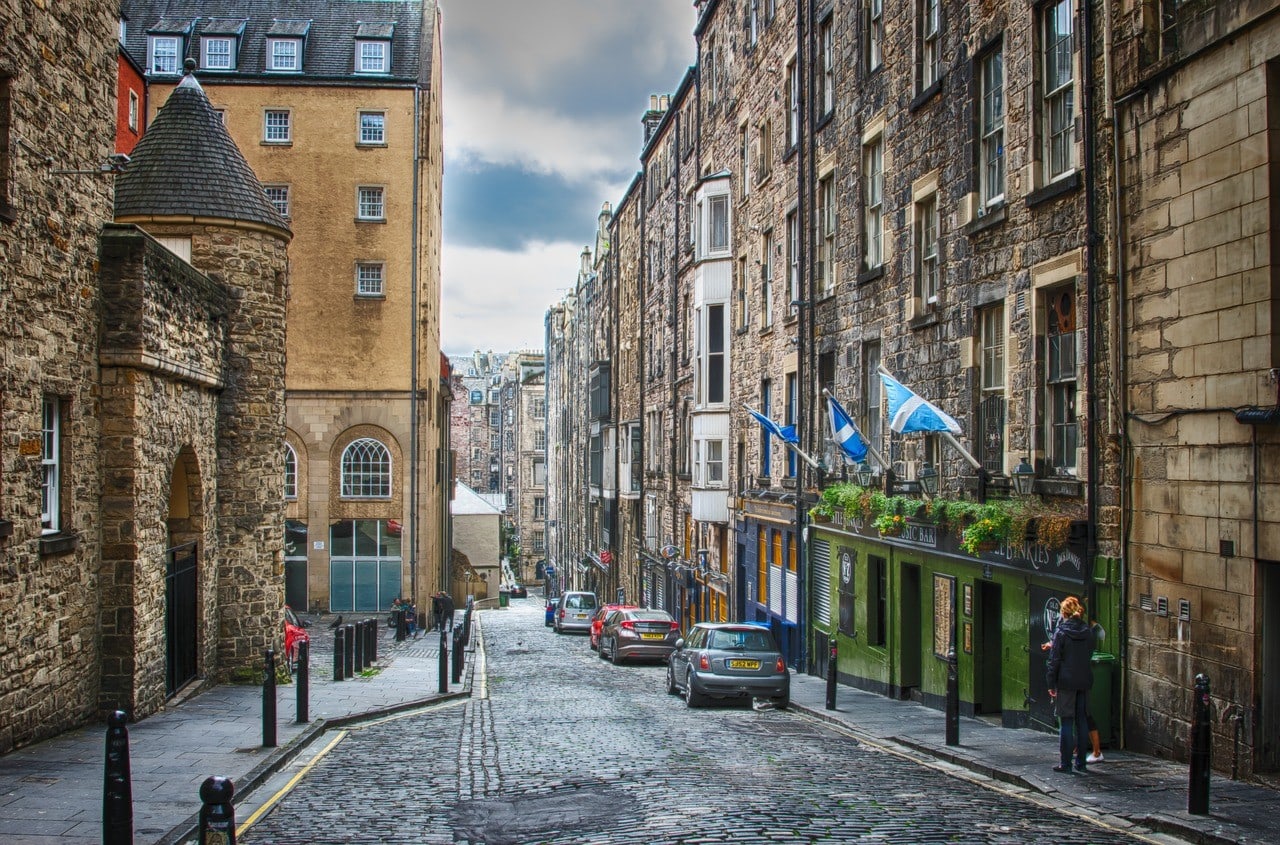 Good Deeds For St Andrew s Day Prom tour good-deeds-for-st-andrew-s-day-prom-tour